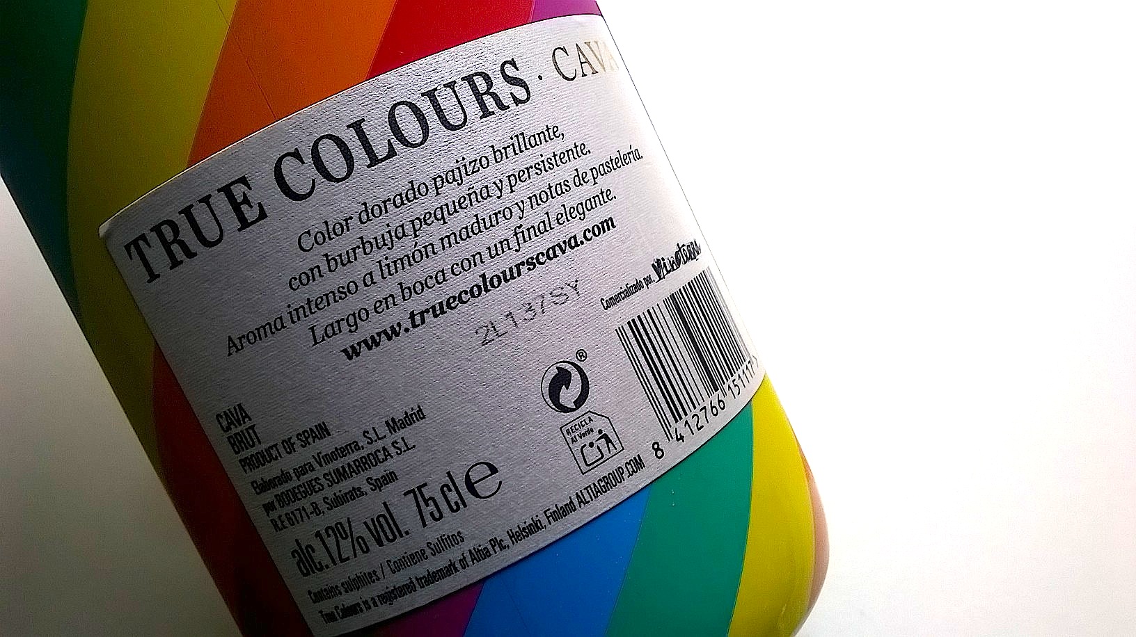 True Colours, cava del Penedés ad hoc