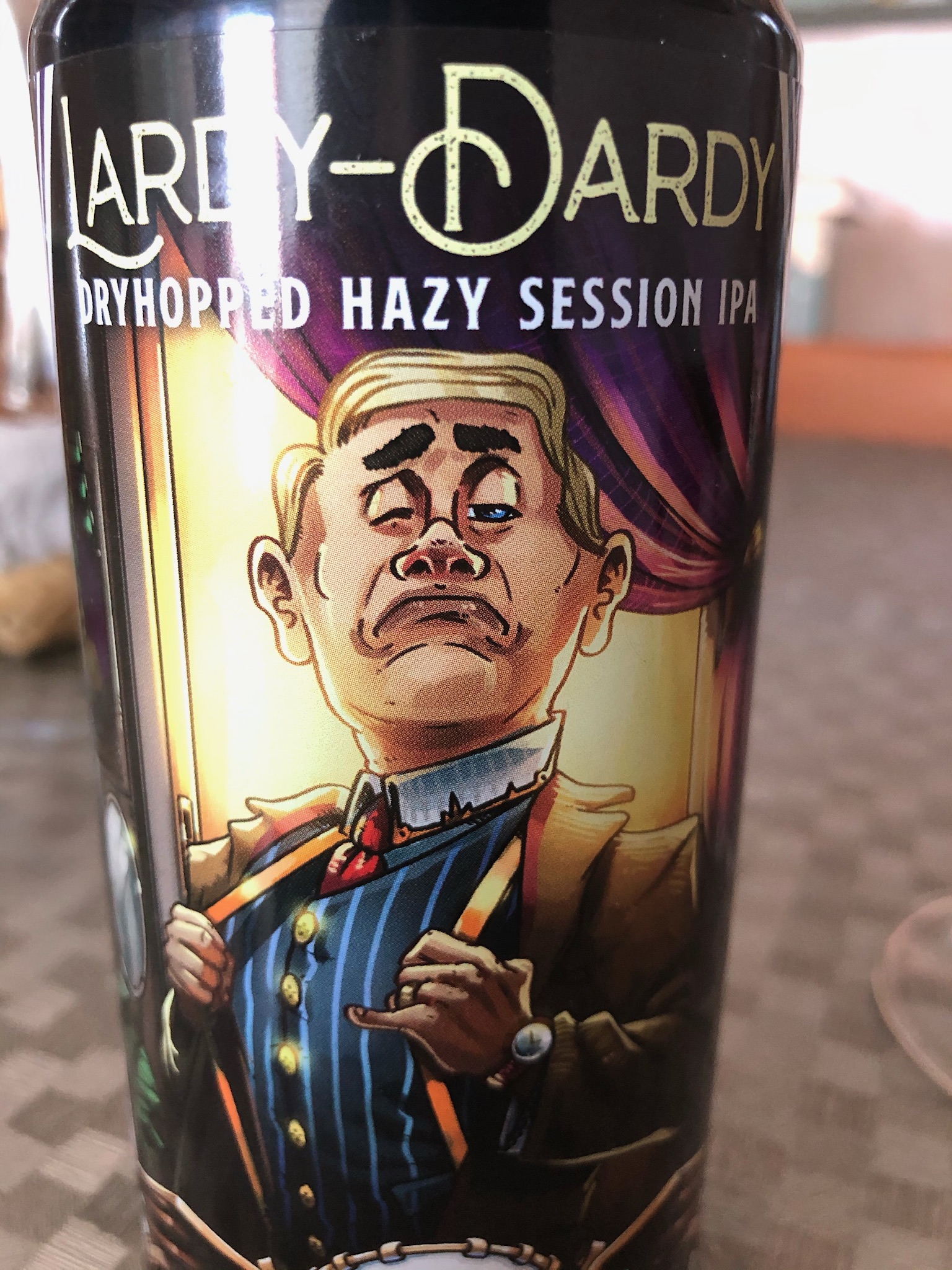 Cerveza Lardy-Dardy hazy session ipa