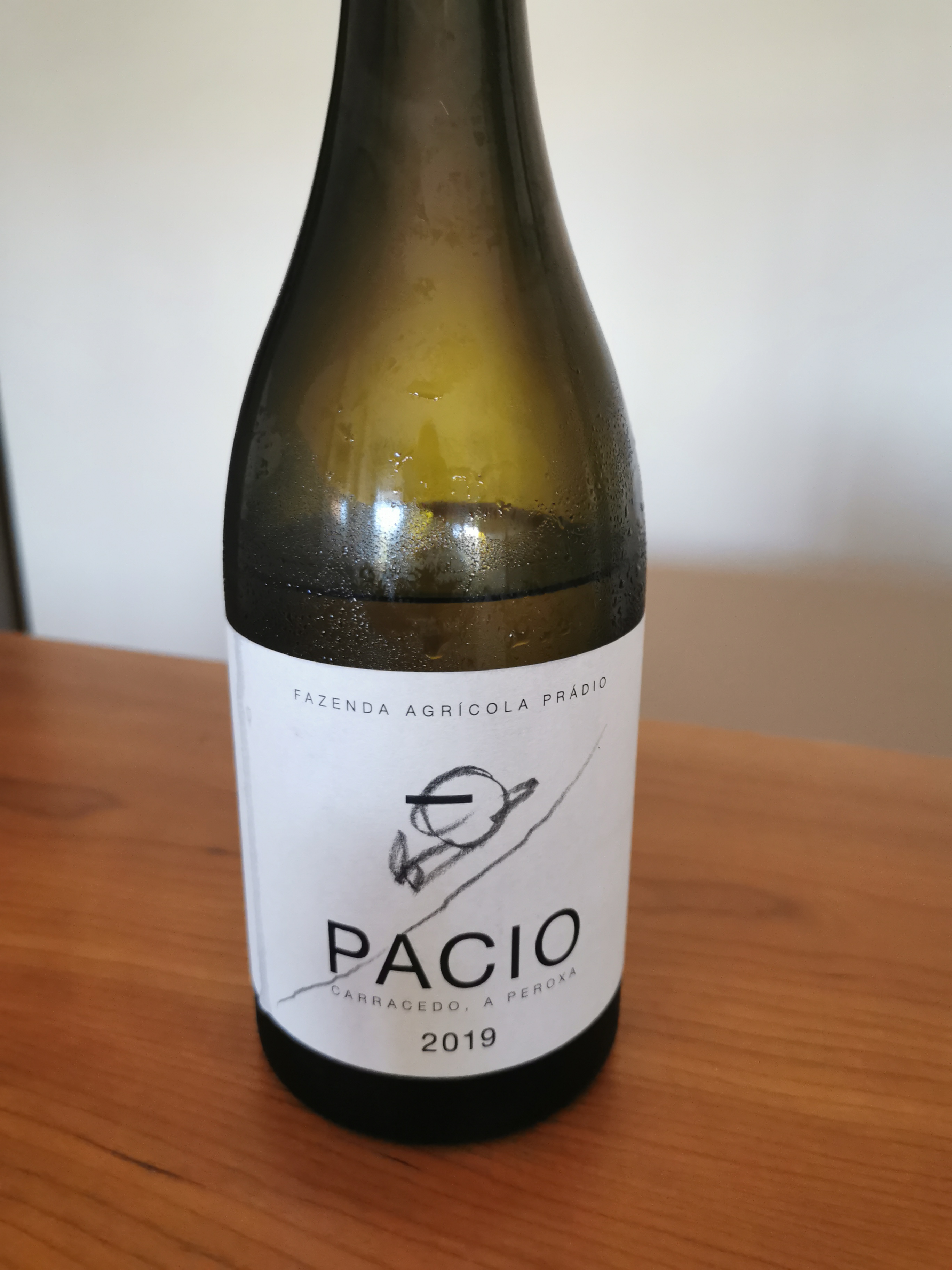 Facenda Pràdio Pacio branco 2019